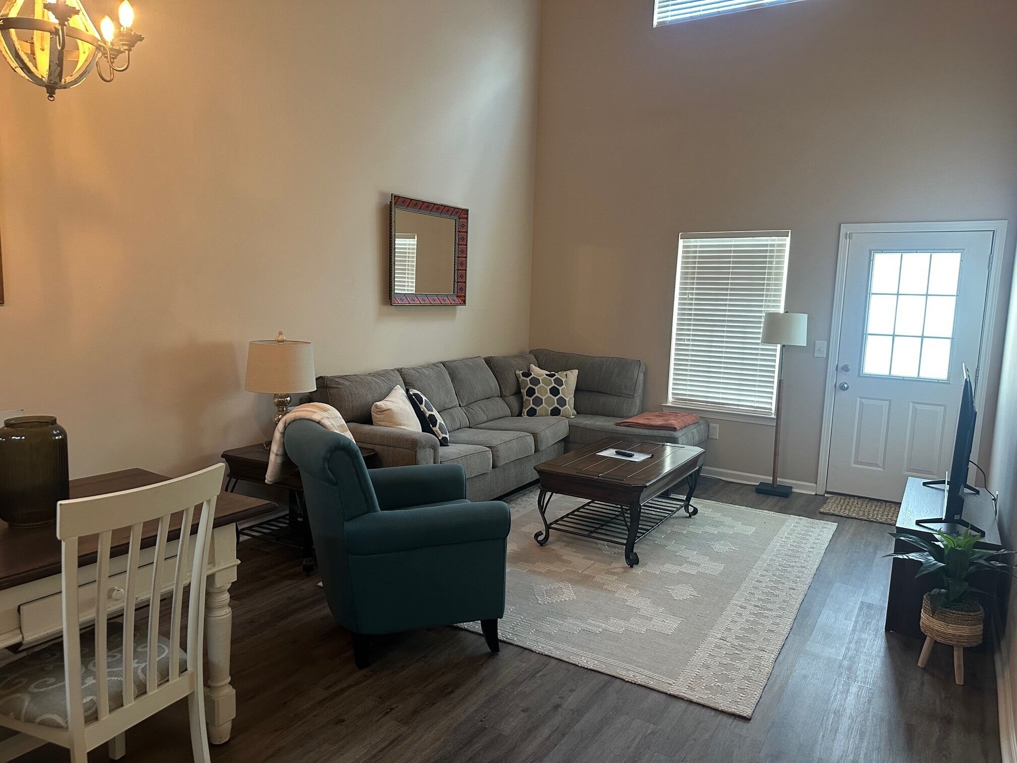 Spacious Cartersville Townhome - Cartersville, GA