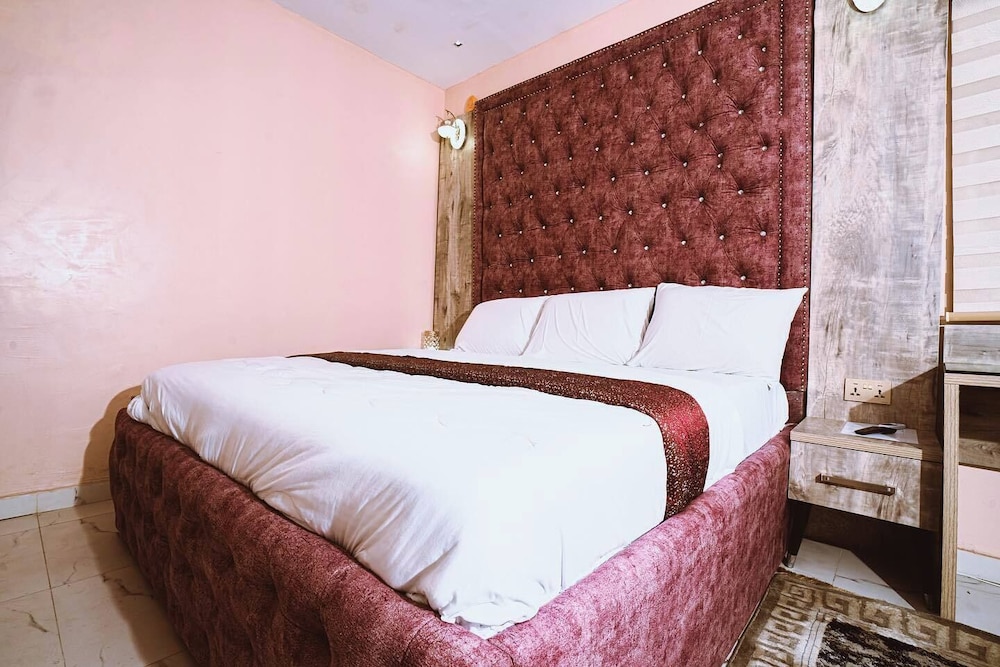 Dazzle Hotel And Apartment - Abuja