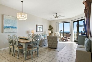 Condo, várias camas (Phoenix 10 114) | Área de estar