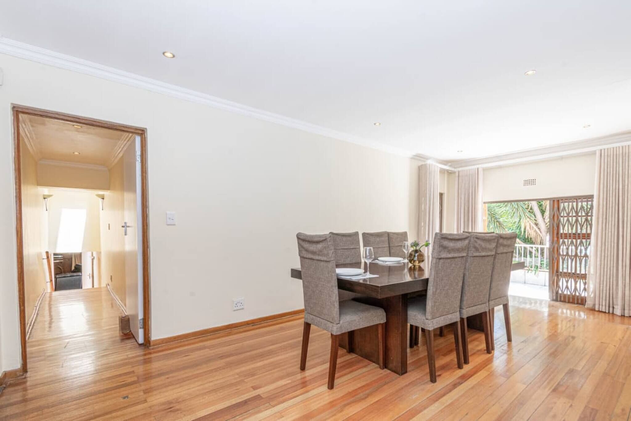 Casa, 4 quartos, acessível, fumadores | Sala de jantar