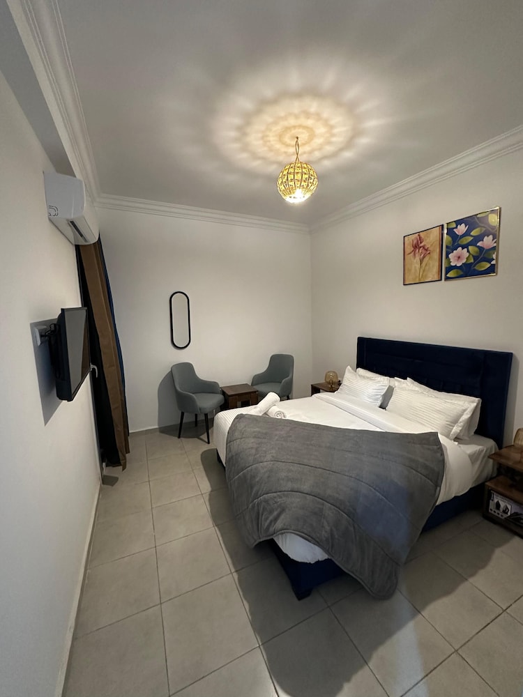 Luxury apartment just 5 minutes from the city center, near Marrakech ...