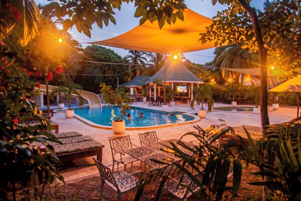 Hotel Isla Azul - Rosario Islands