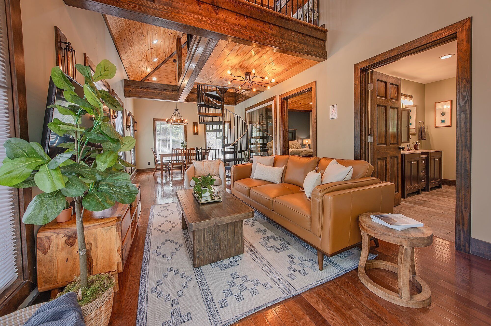 The Pool House Group - Lookout Mountain, TN