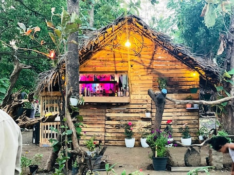 Exterior. Near the canal homesty