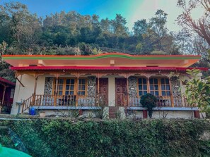 Fachada da propriedade