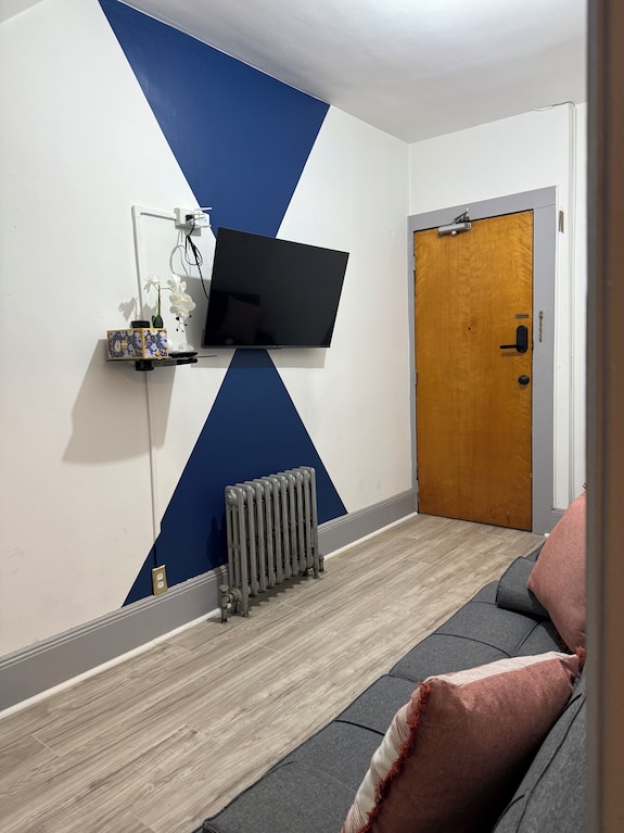 2-bedroom Apartment In Long Branch 1 Block To Pier Village And The Beach - Long Branch, NJ