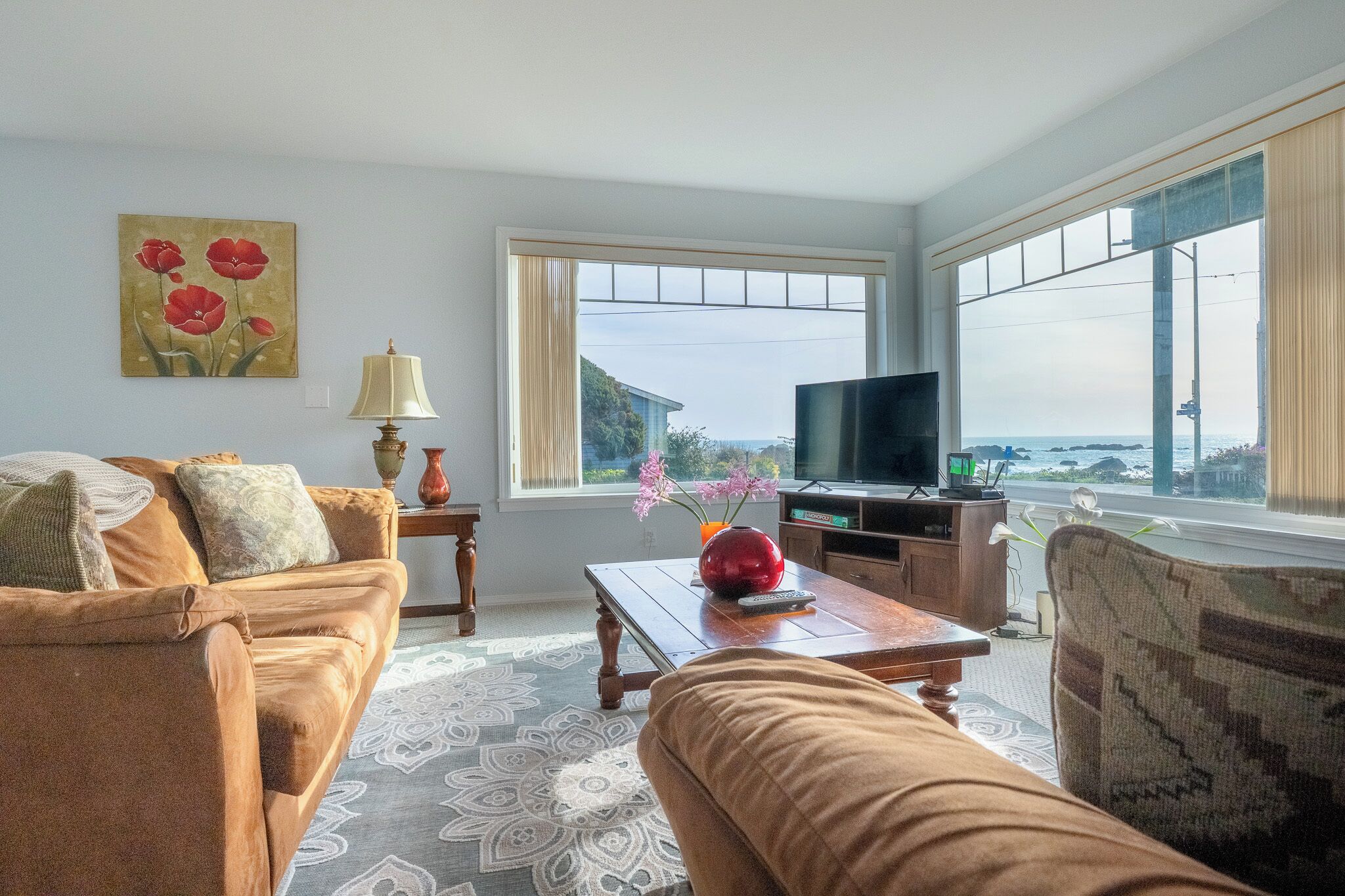 Lazy Lookout | Coastal Views, Steps Away From The Beach! - Crescent City, CA