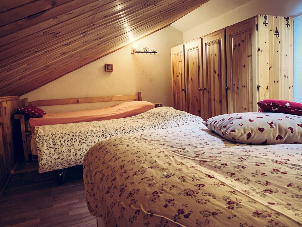 House view of Mont Blanc-near the ski slopes - Verrand | Vrbo