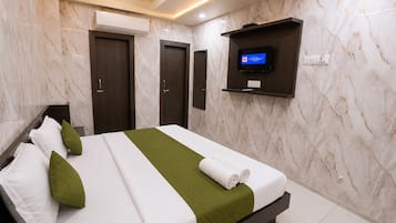 Quarto luxo | Escrivaninha, Wi-Fi, roupa de cama