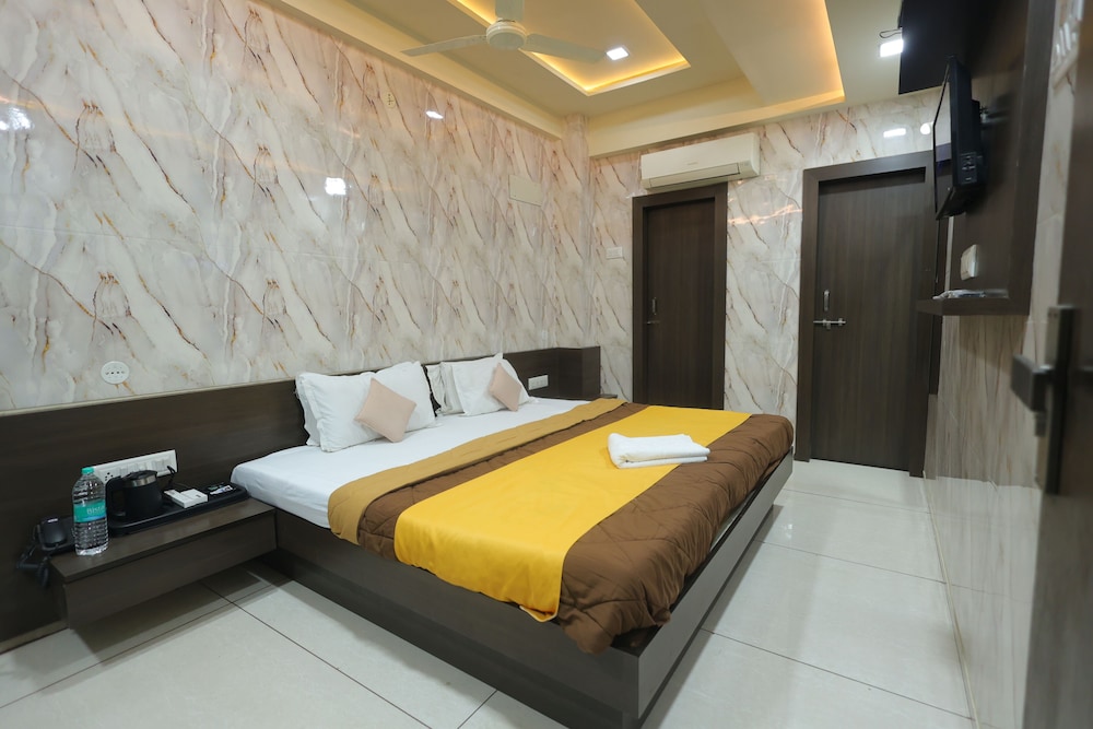 ホテル ハリ パレス - ラージコート