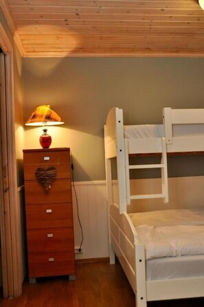 Apartamento, 1 quarto, varanda, vista para o jardim | 2 quartos