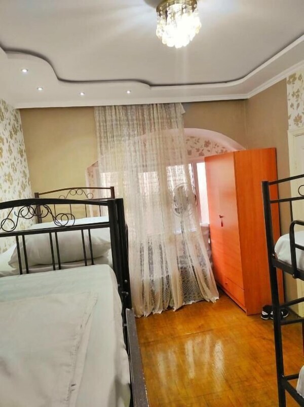 Sweet Home & Hostel - Baku