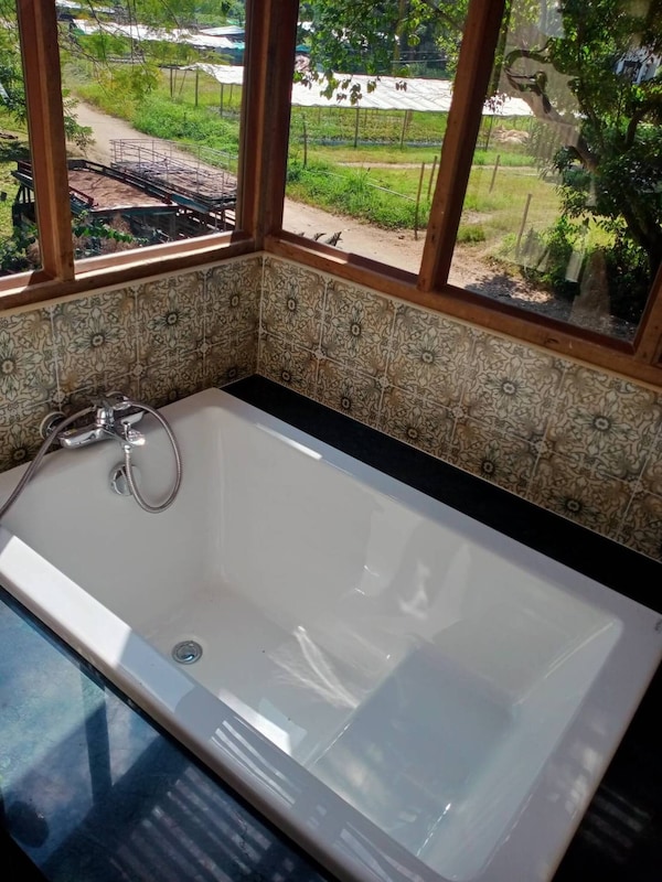 Private Wooden Pool Villa In Mae Rim For 4-6 Guests - Mae Rim District