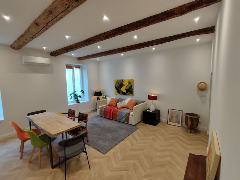 Vaste Appartement Entièrement Rénové. - Lac du Salagou