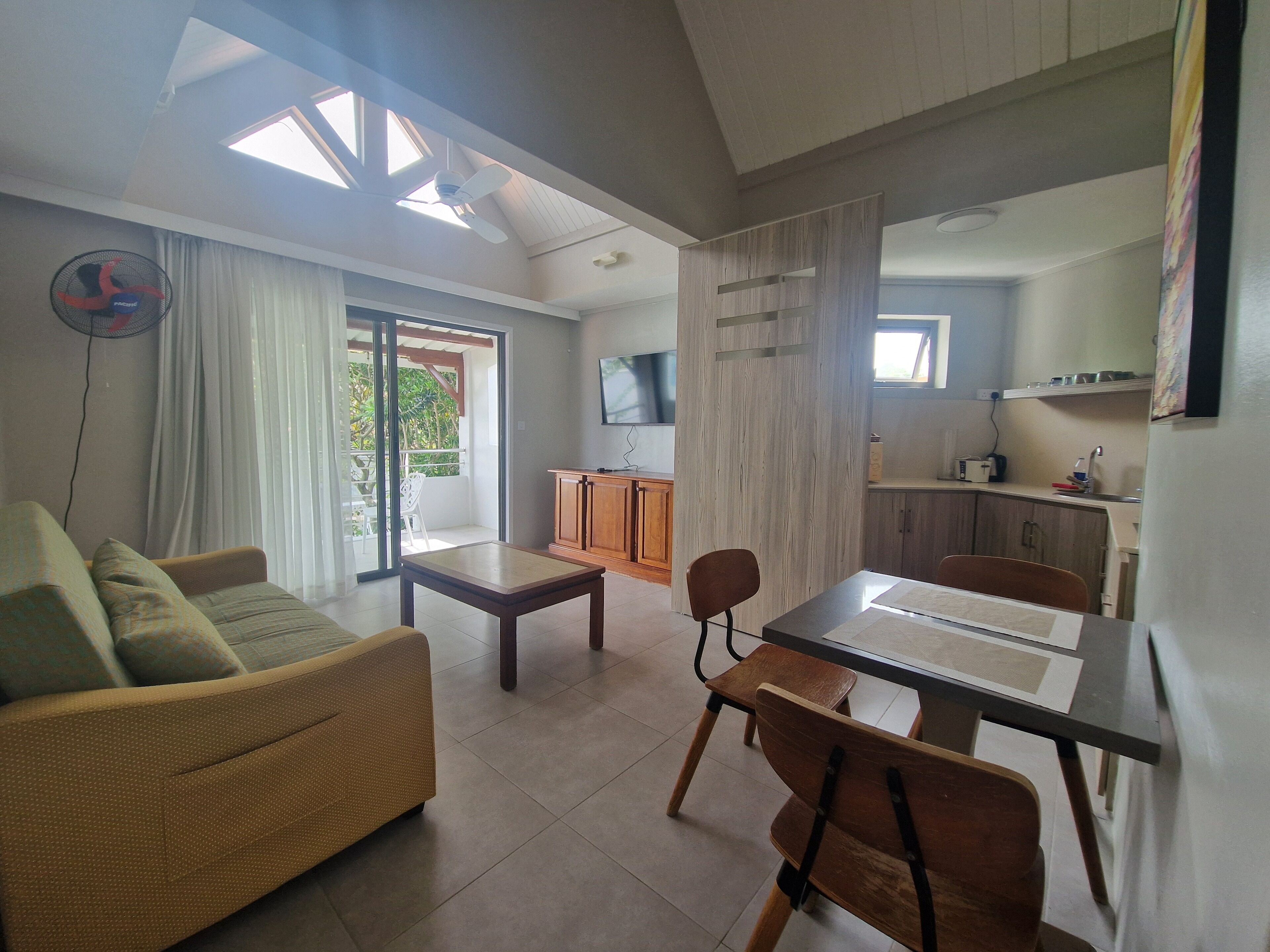 Apartamento Comfort, varanda, vista para o mar | Cozinha privada