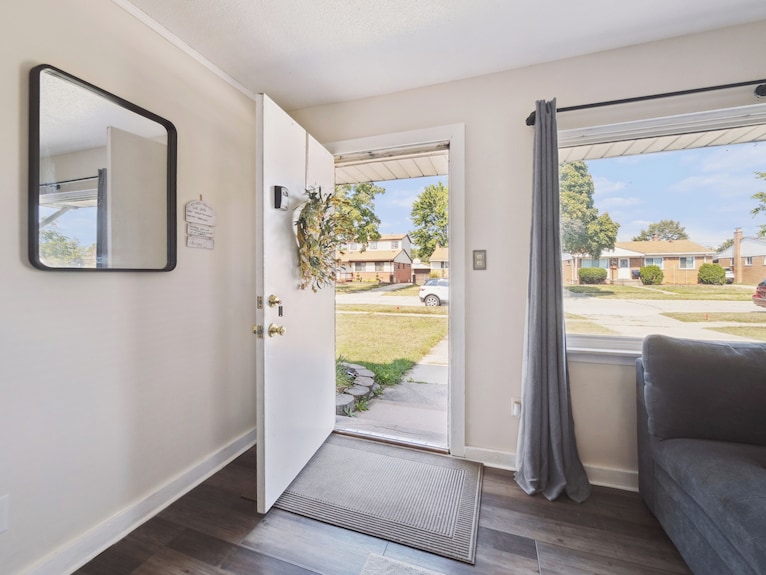 The Fernwood Four Bedroom/5beds - Aeropuerto Metropolitano del Condado de Wayne de Detroit (DTW)