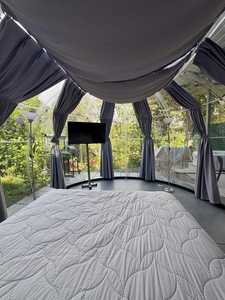 Vrbo Property Reviews, Deals & Photos 2026 - Stayz