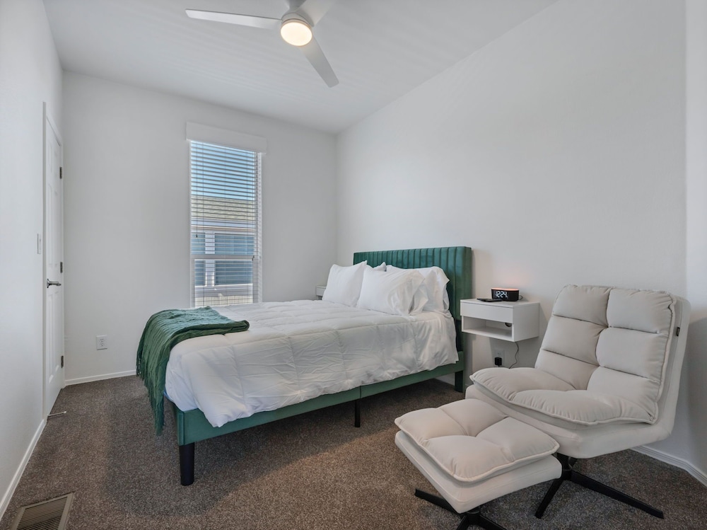 New KBed 2-bedroom 2 Bath House with Fire Pit in Williams, Grand Canyon ...