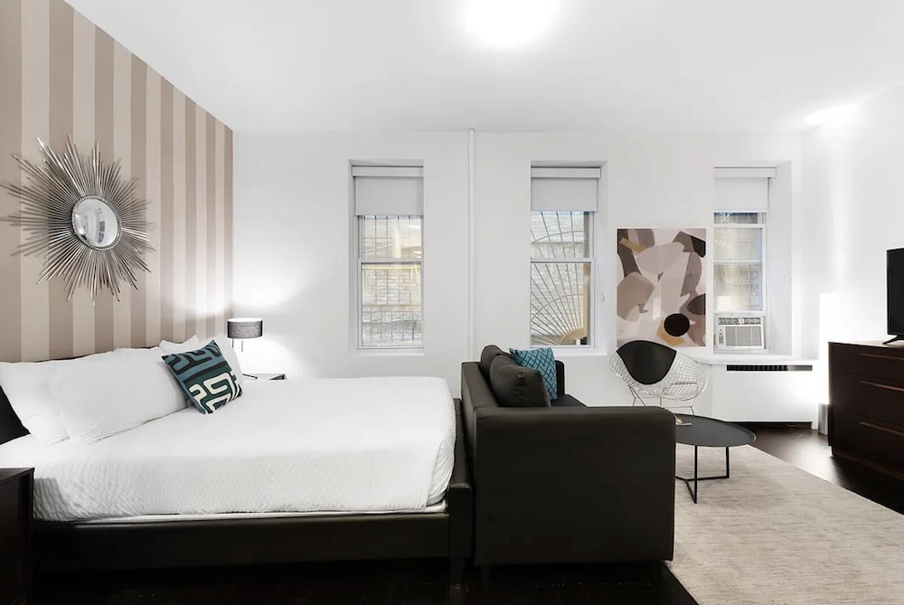 Tranquil Studio Apartment in Brooklyn steps away from Prospect Park ...