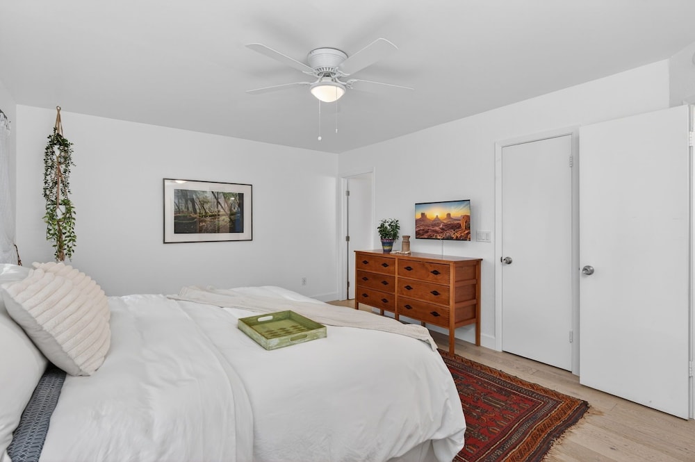 Sonoran Dreamers - Walk to PV Mall Reviews, Deals & Photos 2026 - Stayz