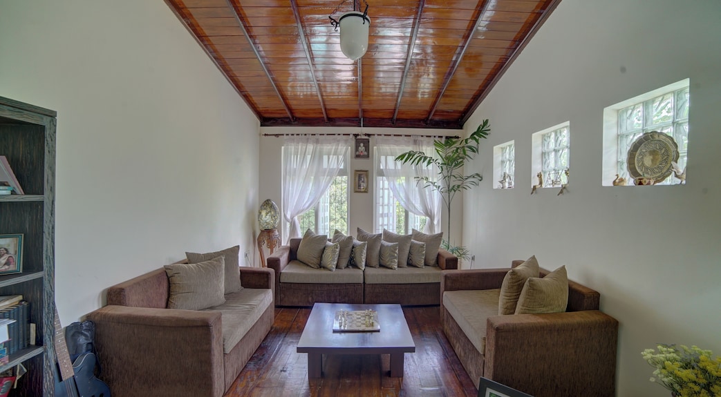 4 Bedroom Villa In The Scenic Hills Of Hanthana, Kandy - キャンディー