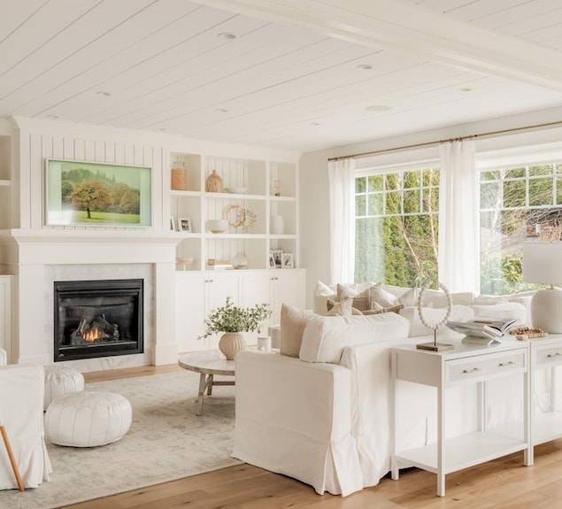 4 Bed/5 Bath Beautiful Coastal Family Home W/water Views Near Airport & Sidney - Sidney