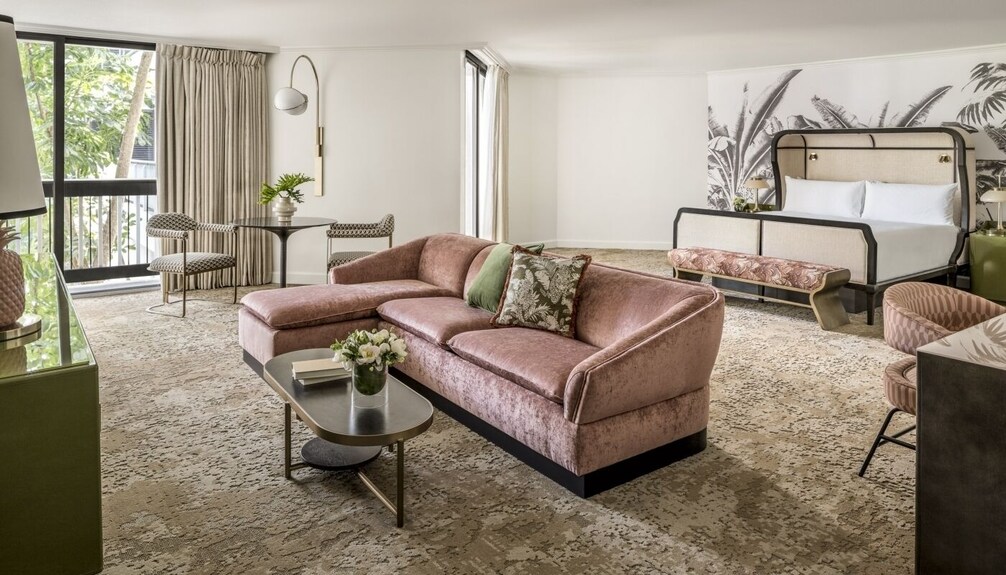 Luxurious Palm Beach Escape Designed For The Ideal Golf Getaway - Jupiter, FL