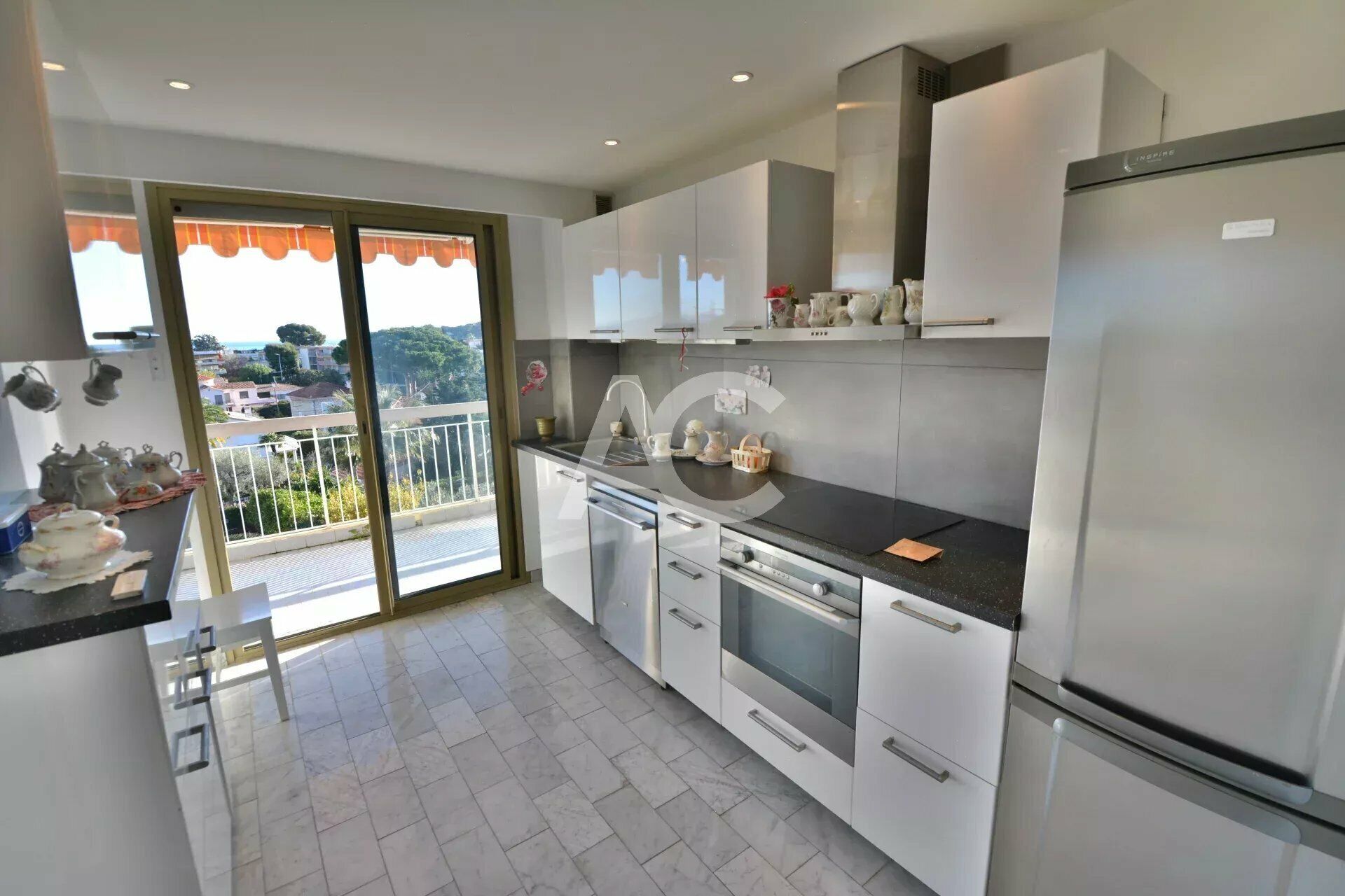 Superb, Spacious, Quiet Apartment With Breathtaking Sea And Cap D'antibes Views - Antibes