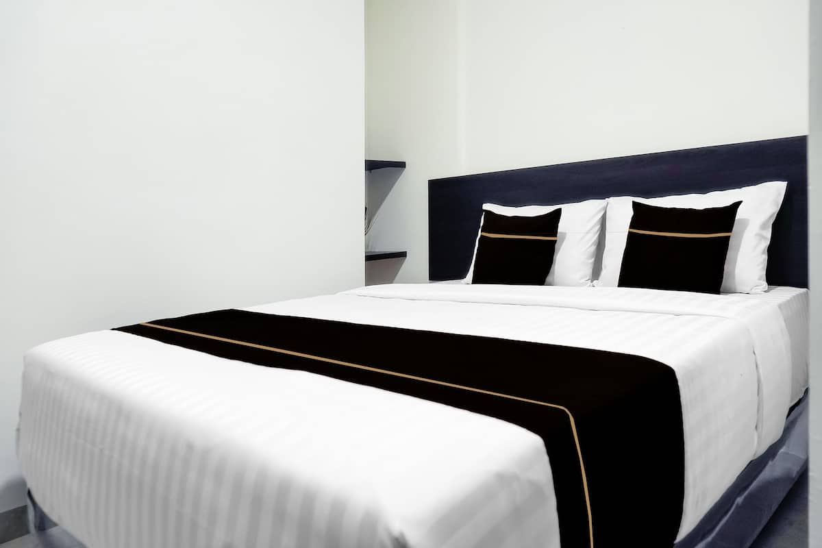 Quarto casal luxo | Escrivaninha, Wi-Fi de cortesia, roupa de cama