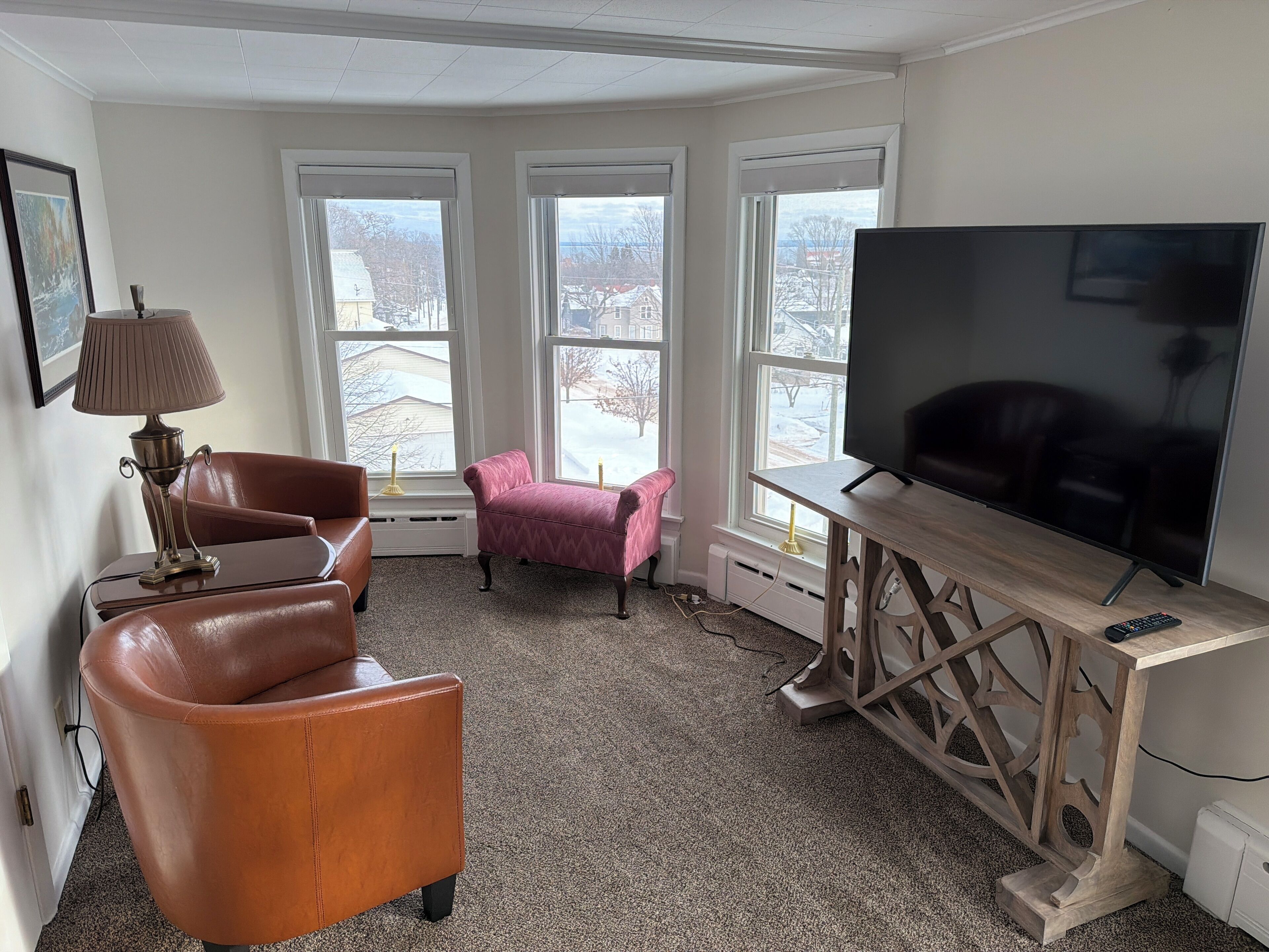 Lincoln Manor, An 1890 Victorian Home. 3rd Floor Apartment Has Beautiful Views. - Marquette, MI