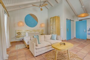 Suite Familiar | Roupa de alta qualidade, cofre no quarto, secretária 