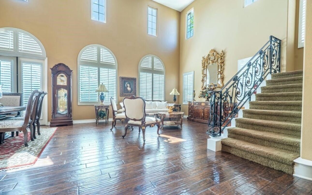 Spacious 4-bedroom House In Excellent Santa Clarita With Ac - Santa Clarita, CA