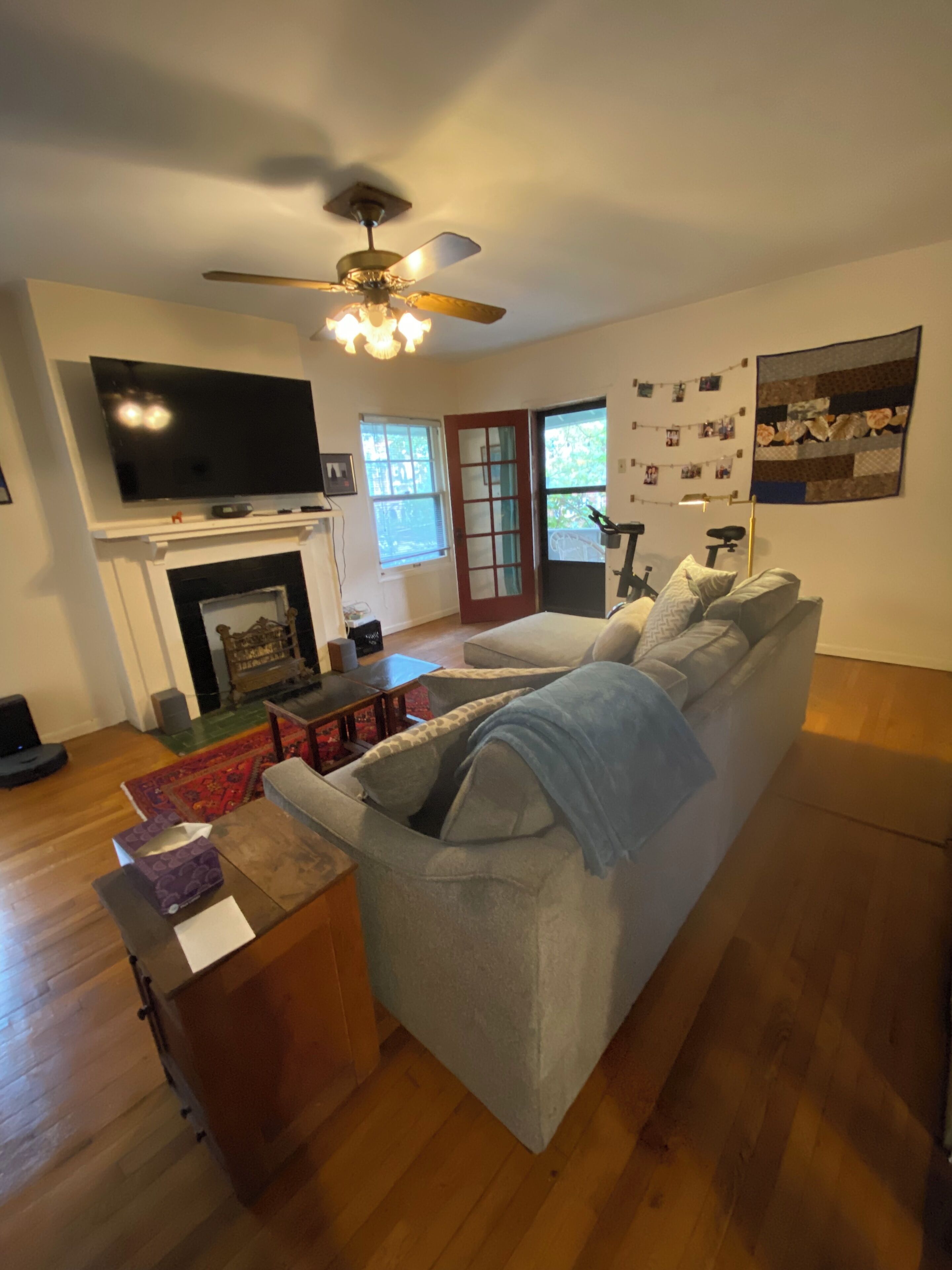 Centrally Located Apartment: 2 Bed, 1 Bath, 1200 Sq Ft - Kansas City, MO