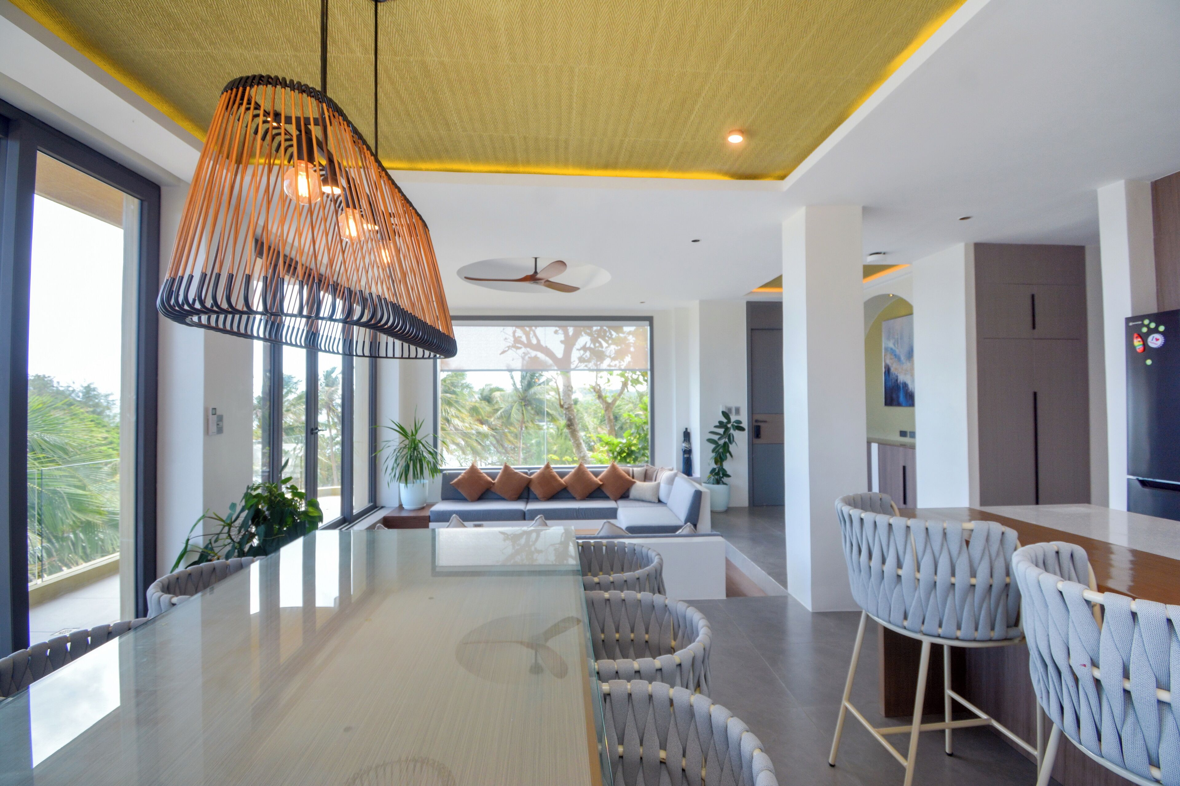 Apartamento luxo | Opções para refeição no quarto