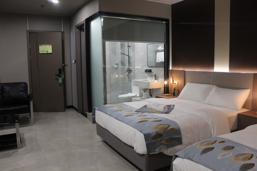 Twin Sky Suite Spacious, Stylish, Serene - Makati