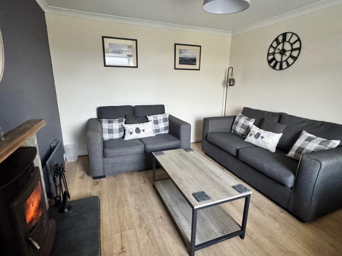 Croft House - Sleeps 4 & Beautiful Mountain View - Skye