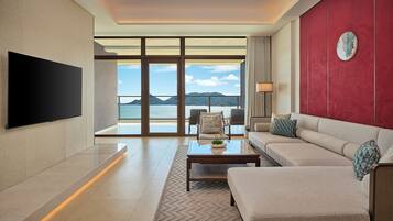 Dúplex Premier, varanda, vista para o mar | Edredões de penas, minibar, cortinas/cortinados opacos