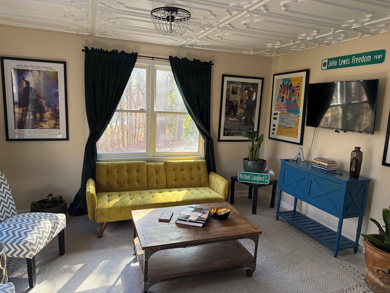 New Listing! Creative Retreat On 3 Acres & 2 King Suites + Patio - フェアバーン, GA