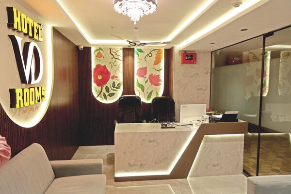 Hotel Vd Rooms Vesu - Surat