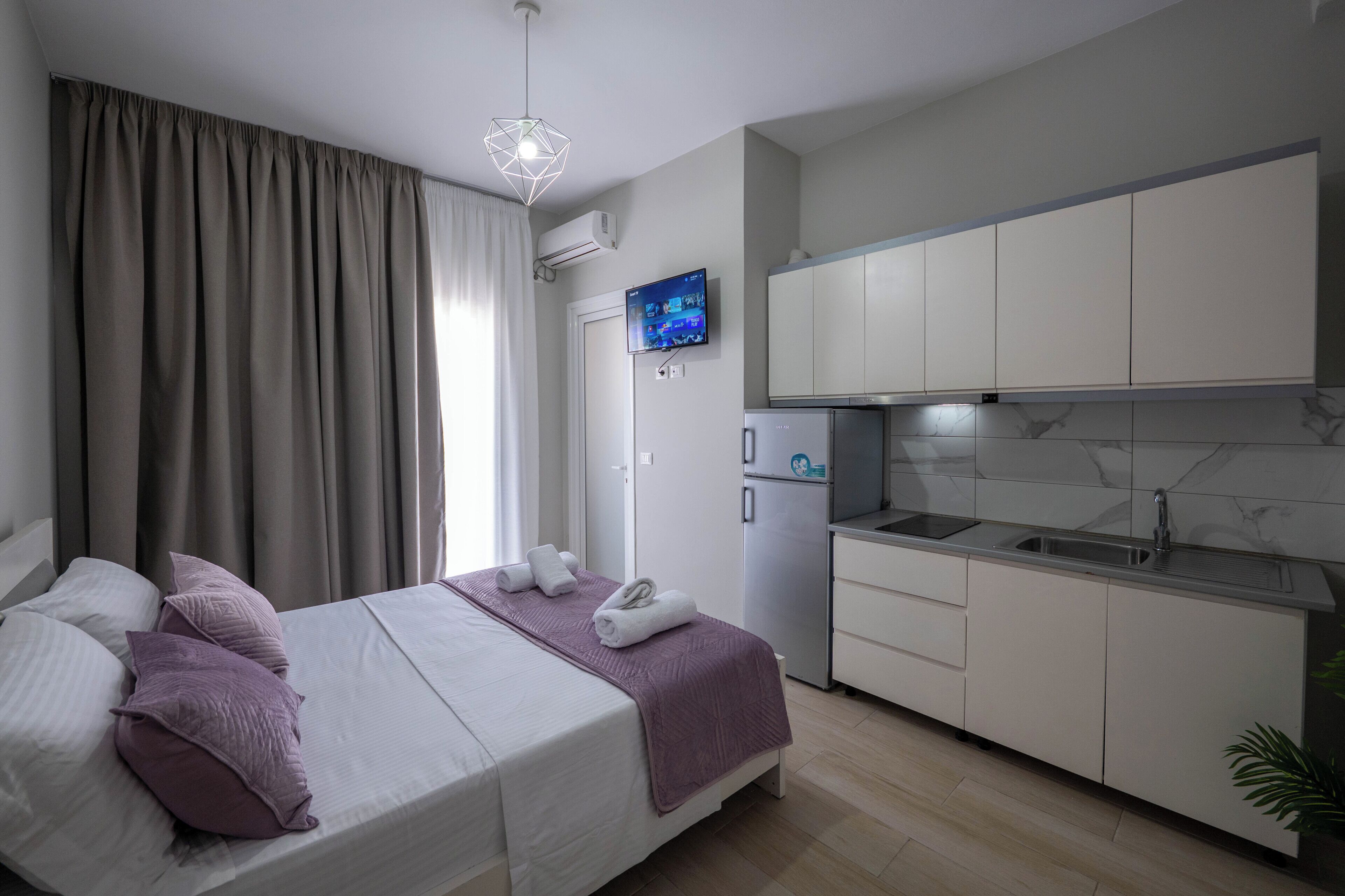 Quarto casal luxo | Quartos à prova de som, Wi-Fi de cortesia