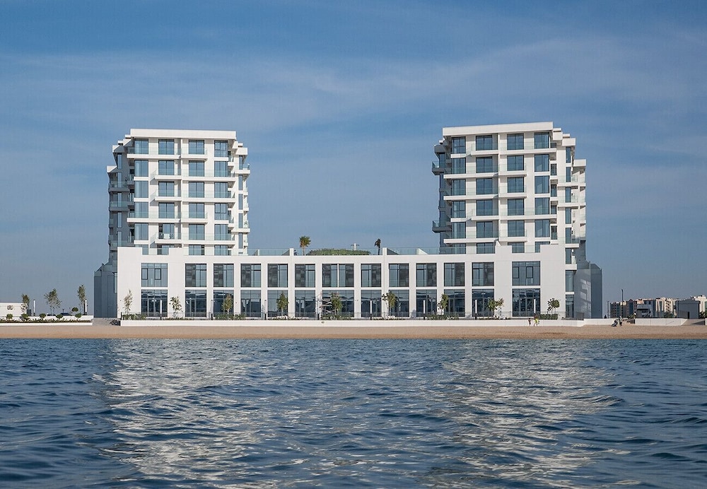 Gorgeous Beachfront Studio in Blue Bay Walk Reviews, Deals & Photos ...