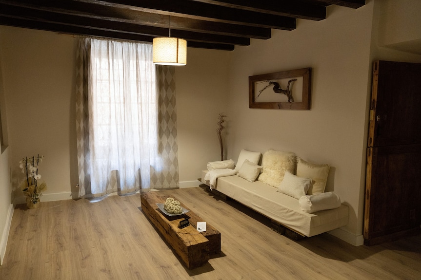 Casa Del Siglo Xvi Con Bodega Subterránea Situada En El Casco Antiguo De Toro - Toro