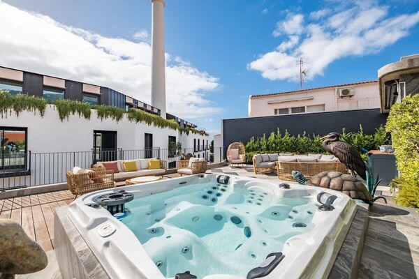Jacuzzi Terrace Pool At Savoy Insular - Funchal