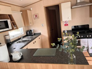 Casa, 2 quartos, vista para o jardim | Interior