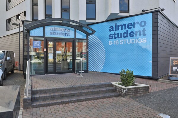 Student Only B16 Studios - Birmingham