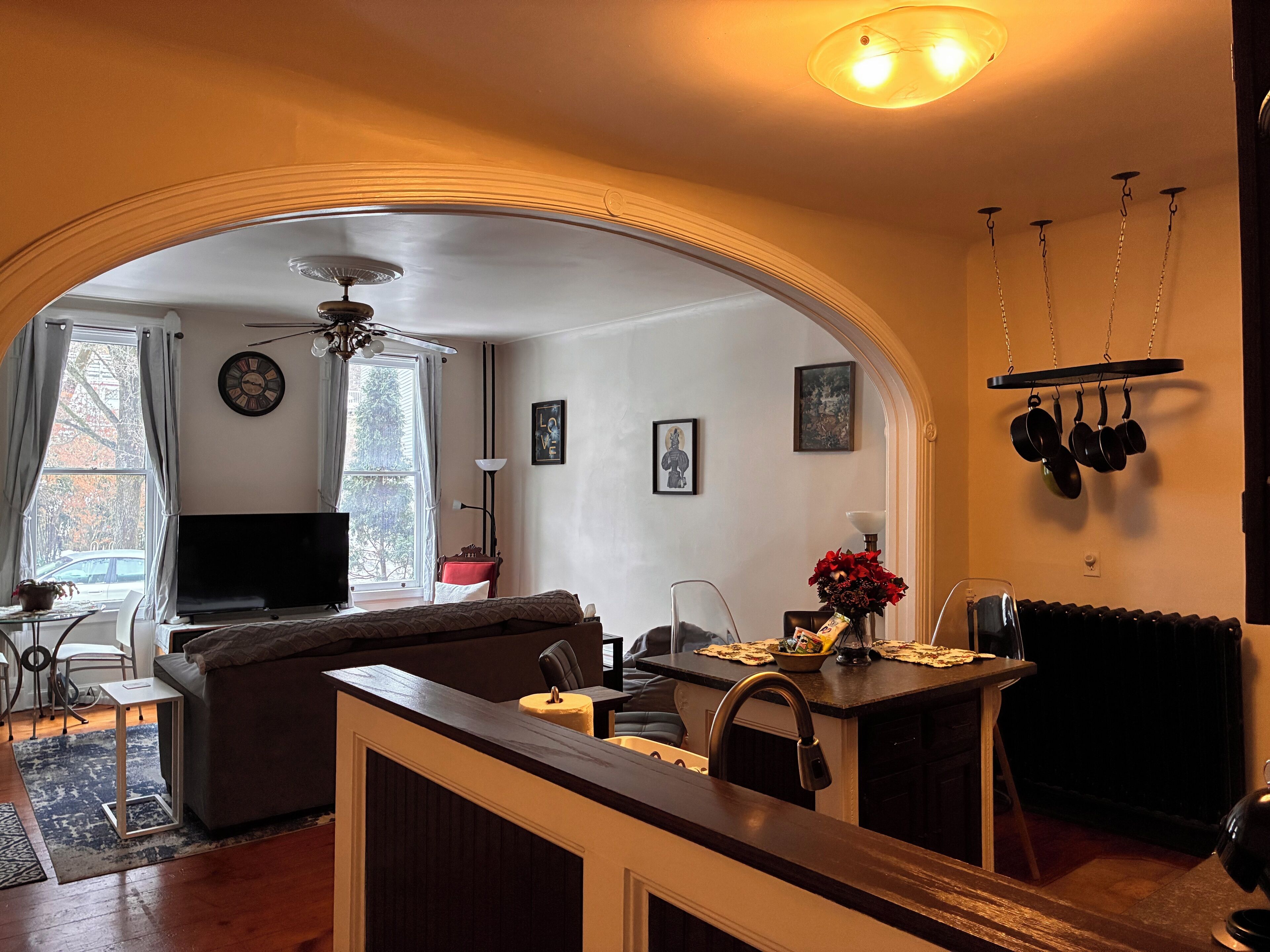 3 Family-5 Brs/9 Beds, 3 Full Bathrooms. Great For Groups, Couples + Families - Palmerton, PA