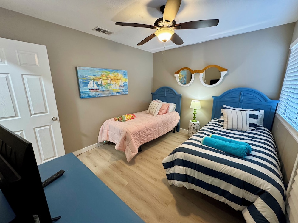 3 BR house Sandestin on golf course walk to new beach entry pool ...