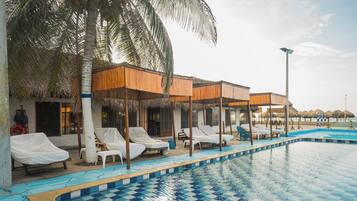 5 piscinas exteriores