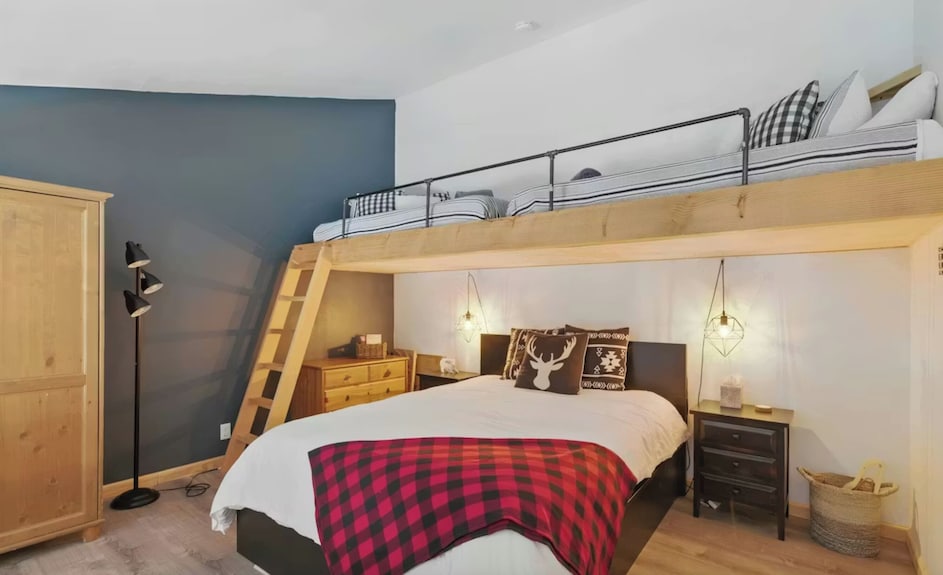 Tahoe Donner Condo, Ski-in Ski-out, Cozy Mountain Retreat - Donner Lake, CA