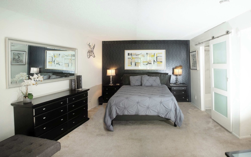 'The Painted Lady' Cathedral Springs 2-2 Condo Reviews, Deals & Photos ...